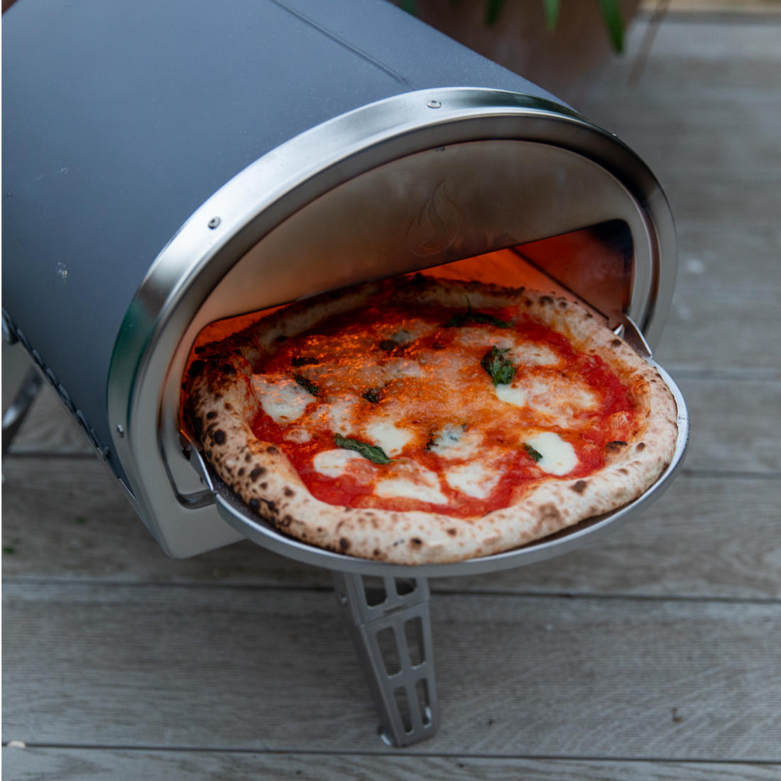 Gozney Roccbox Mantel | Pizza Oven Accessories | Gozney US